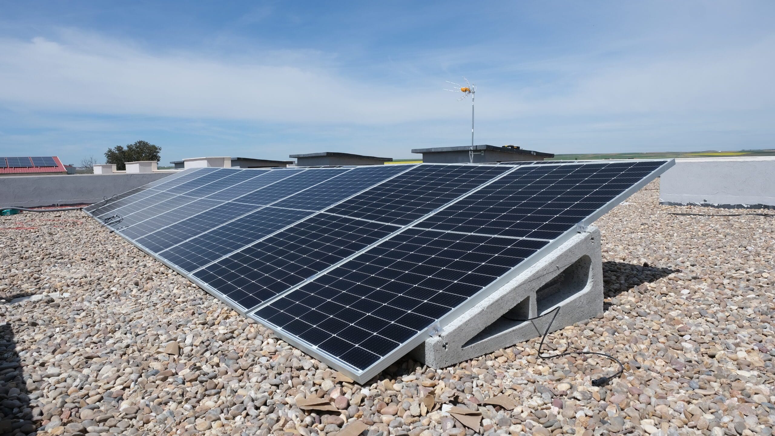 Placas solares Residencia Los Olivos - Morales de Toro 21,60 kWp